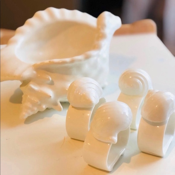 Accents | Vintage Ceramic Conch Shell Vase Bowl And Shell Napkin Rings ...